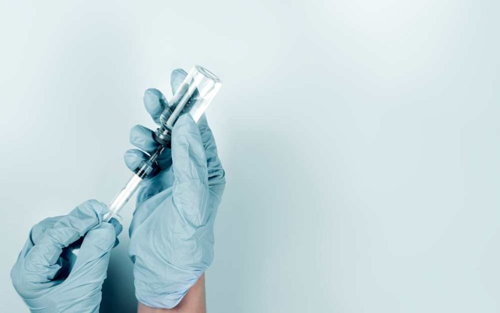 Vitamin B12 Injeksi, Manfaat hingga Dosisnya